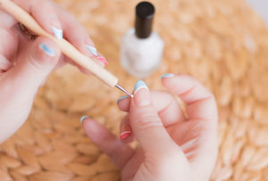 Nailart #9 : la french en dentelle | Les Petits Boudins - Le Blog